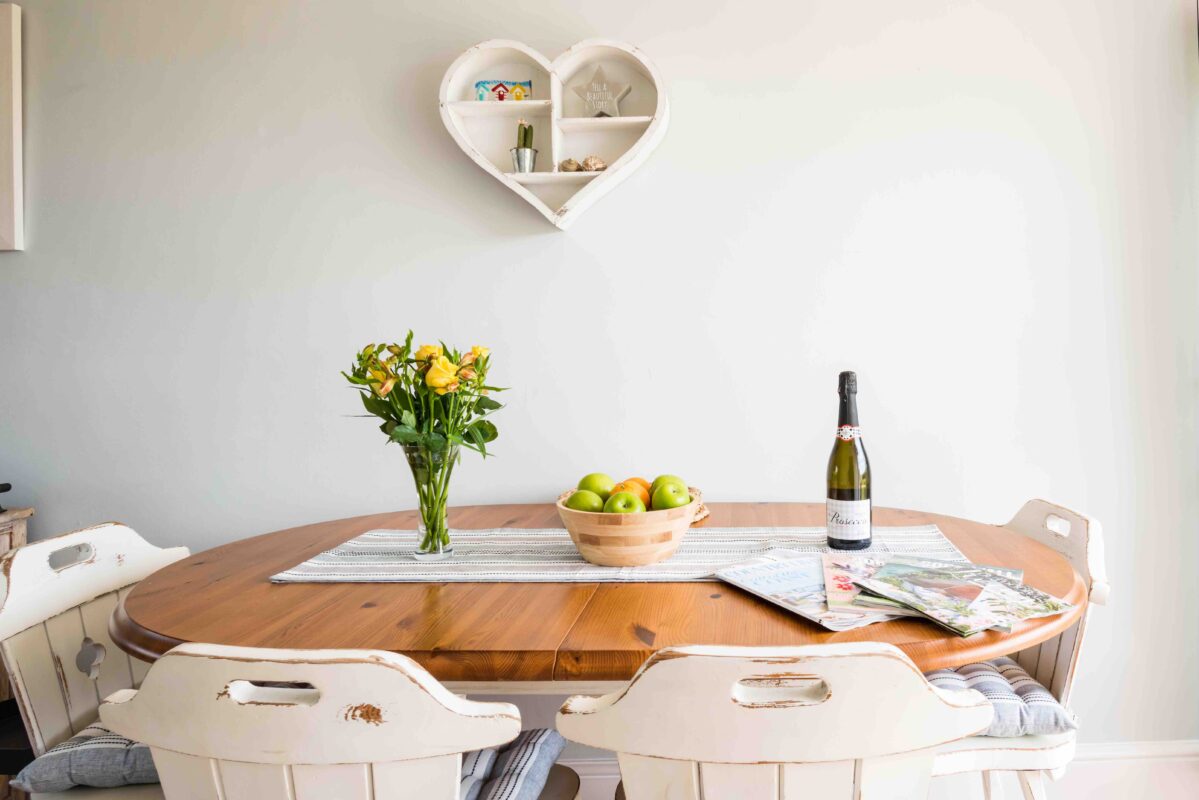 Pebbles | Dog Friendly Bude Cottage | Wooda Holida Park